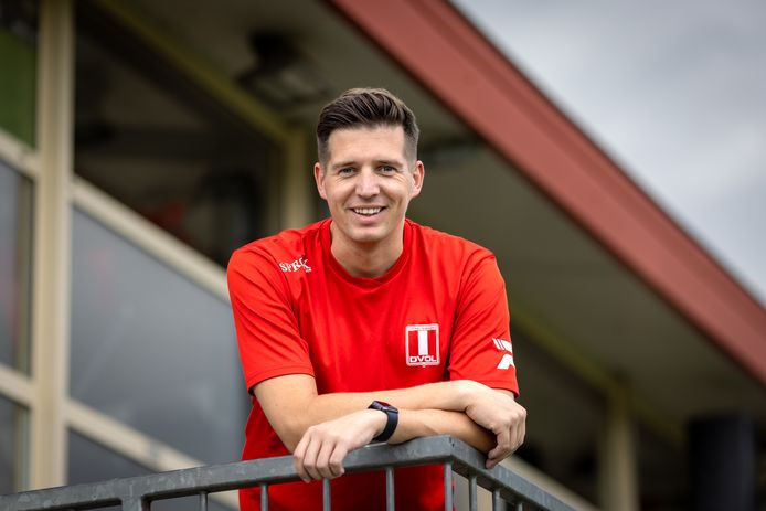 Nick Bender is er nu, nieuw bij DVOL, wél als de kippen bij: ‘Die fout ...