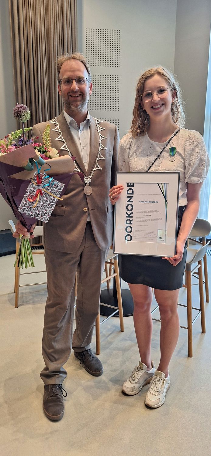 Jeugdlintje voor Noor van Rijbroek: gemeente prijst haar grote inzet ...