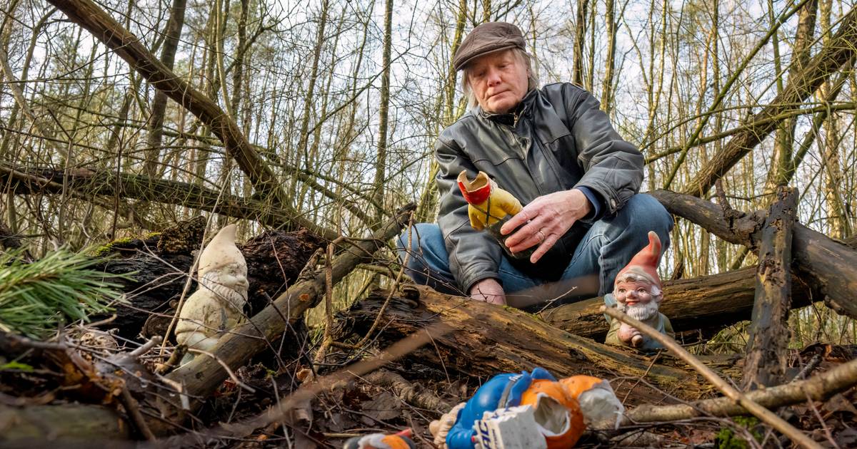 Rob (67) doet treurige ontdekking in zijn kabouterbos: ‘Als je goed ...