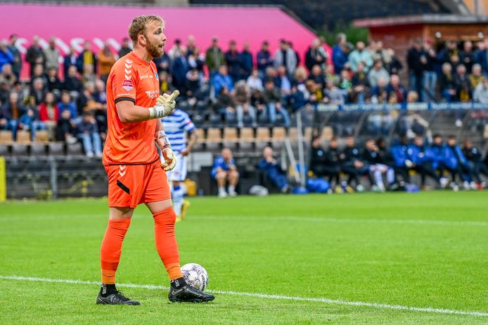 Doelman Hidde Jurjus verruilt De Graafschap voor degradant FC Groningen ...
