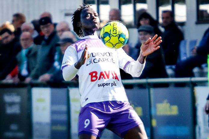 Ernest Nfor met Harelbeke niet voorbij Jong Essevee: “Technisch en ...