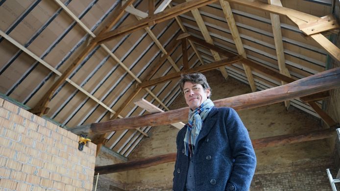 Schepen Kris Smet (51) wordt cafébaas: “Enkel ervaring voor de toog ...