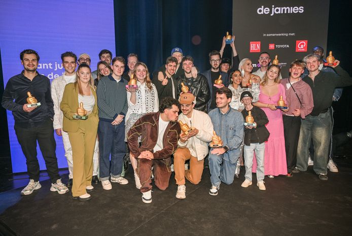 Average Rob is grote winnaar van de Jamies, beste online videoteam voor Qmusic en Pommelien ...