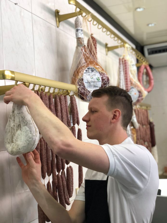 Thomas (27) start culinaire slagerij in Langestraat | Aalst | hln.be