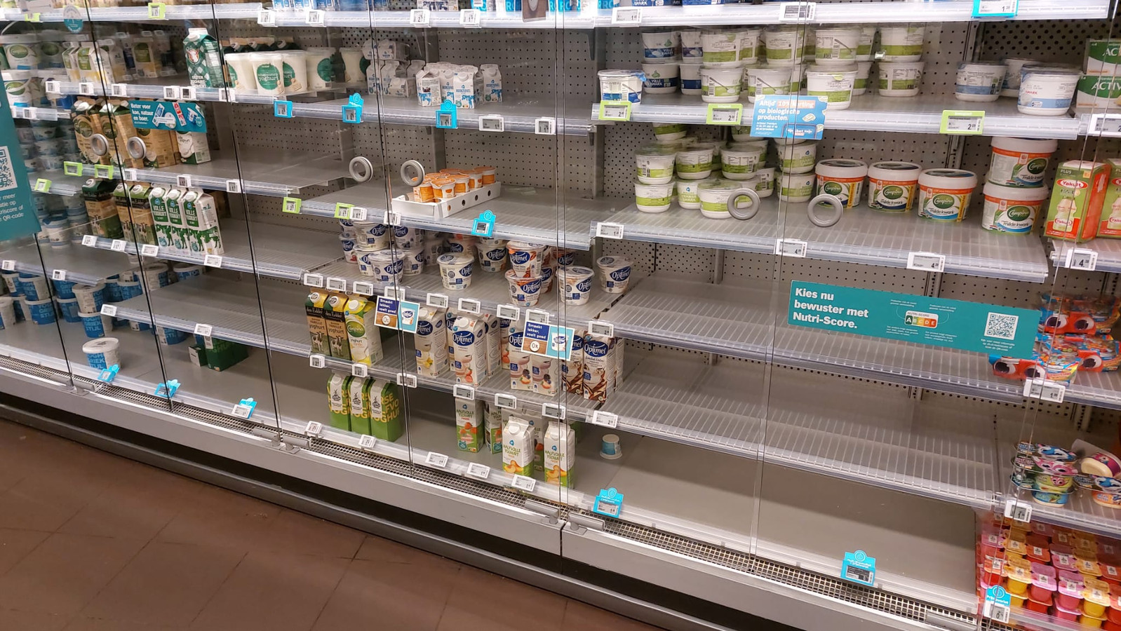 Pijnlijk lege schappen bij Albert Heijn: steeds meer boodschappen raken ...