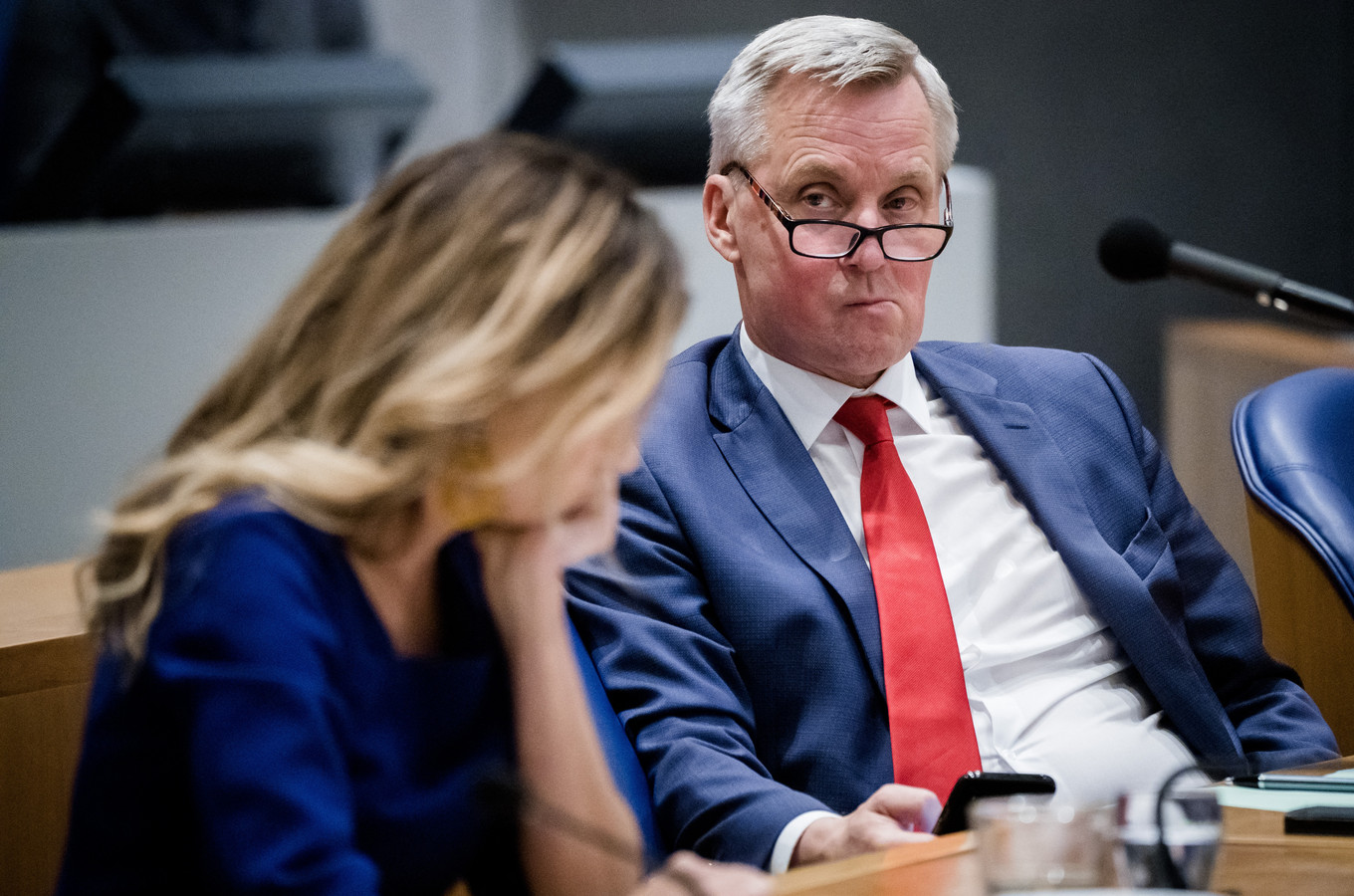 Interne chaos bij de VVD (en staatssecretaris lijkt plots spoorloos ...