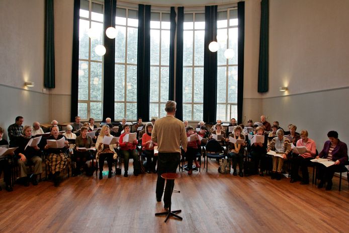 Blazersensemble Algaita treedt op in Theo Driessen Instituut in Helmond ...