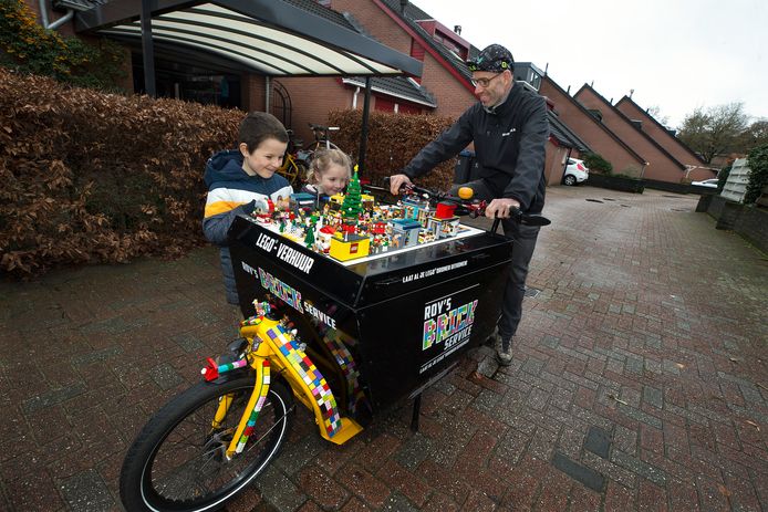 Lego aan huis is een gat in de markt: Roy (41) gaat populair speelgoed ...