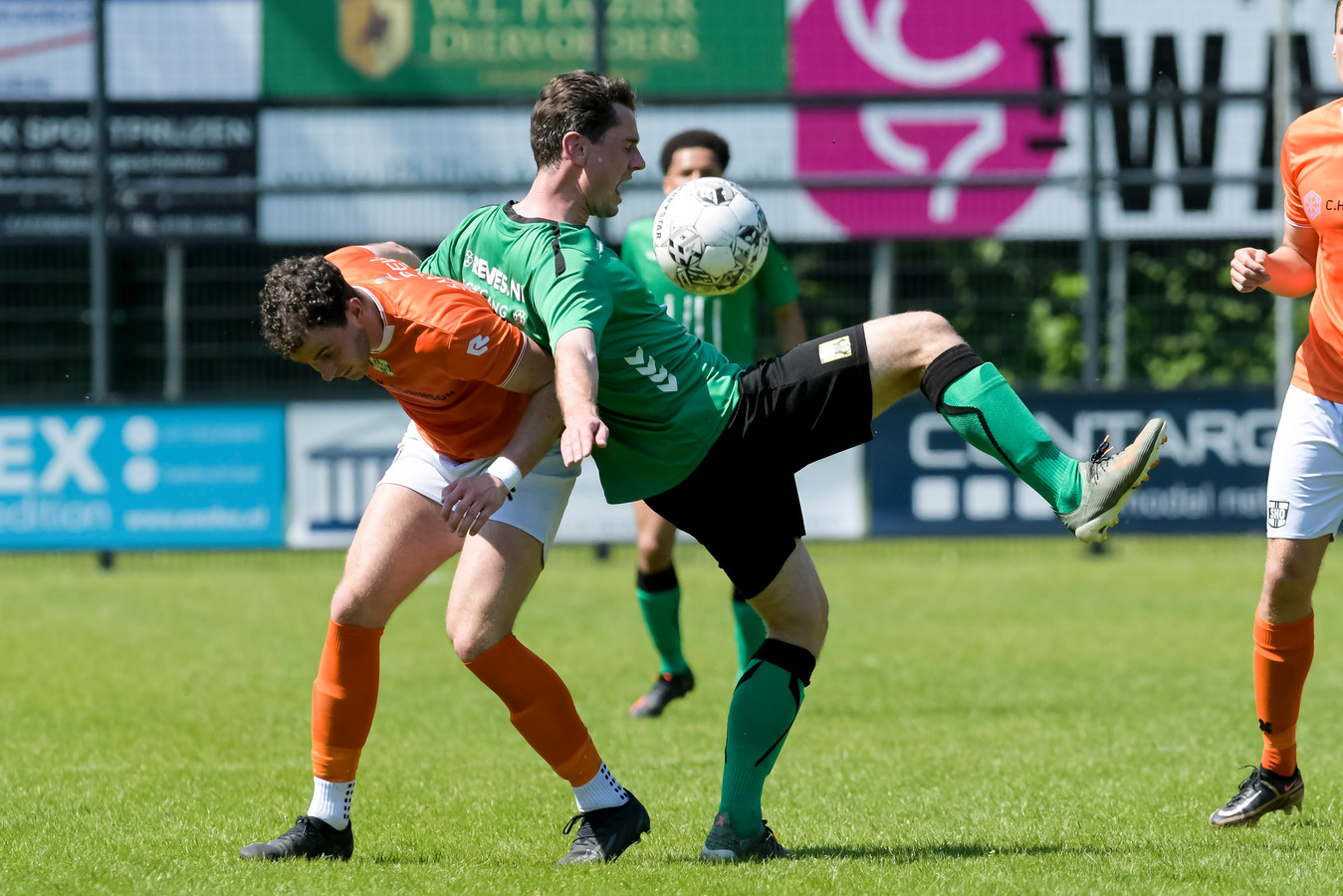 De Alblas kampioen, Herovina maakt er tien en RCD wint derby; dit is ...