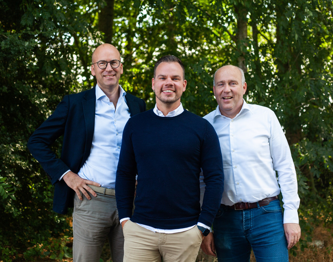 Mark (34) verkocht miljoenenbedrijf voor wereldreis, nu gaat hij weer ...