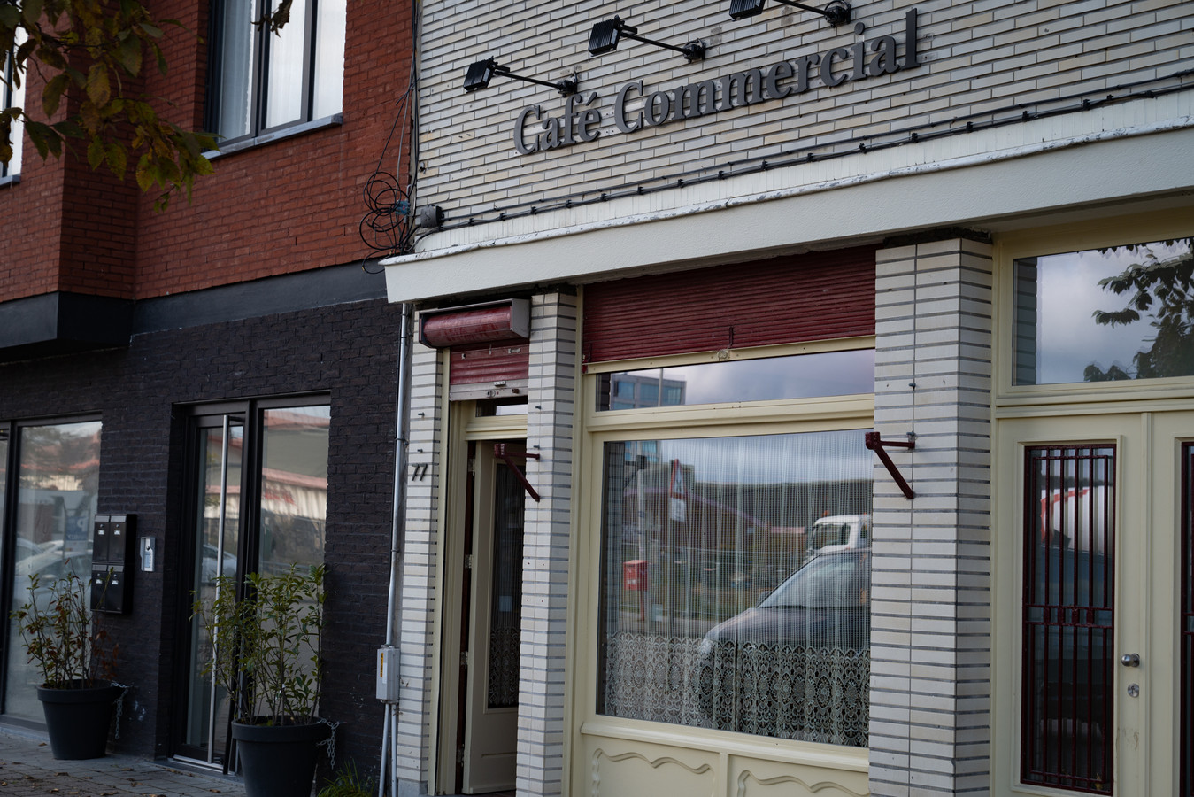 Na Veranda nu ook Café Commercial: den Dam is van Davy Schellemans (43 ...