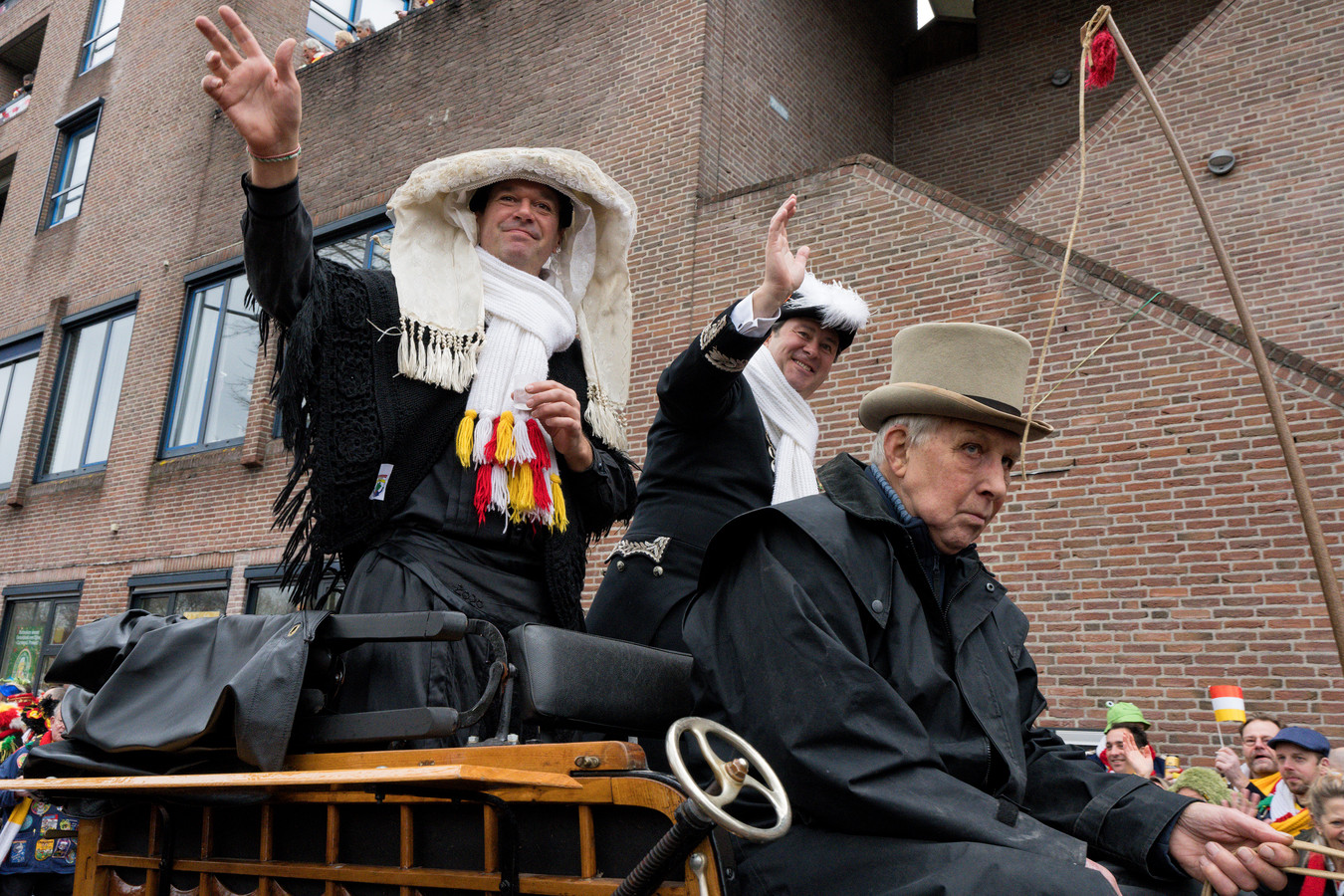 De optocht van Oeteldonk in beeld | Foto | bd.nl