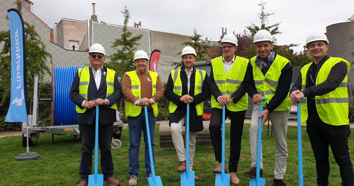 Uitrol van glasvezelnetwerk Fiberklaar in West-Vlaanderen officieel van ...