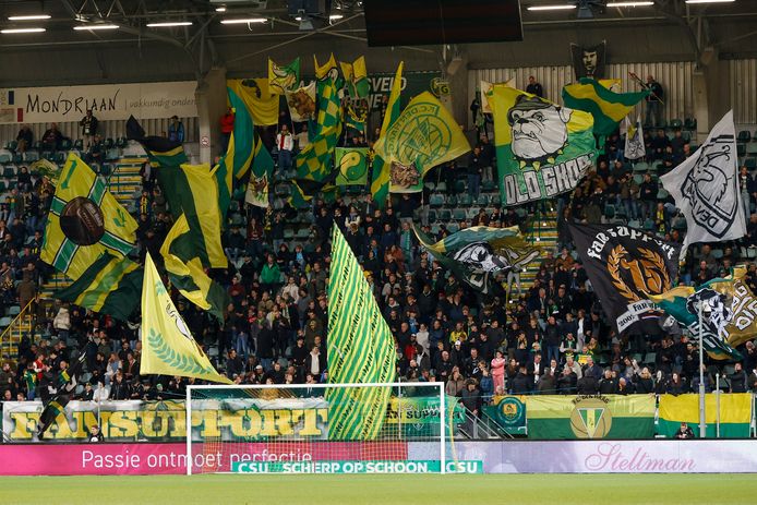 ADO laat identiteit supporters controleren om precies te weten wie er ...
