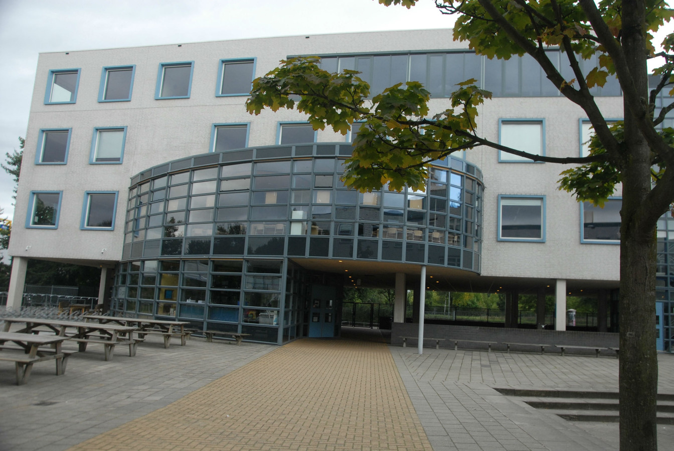 Nieuwbouw ds. Pierson College Den Bosch officieel geopend | Foto | bd.nl