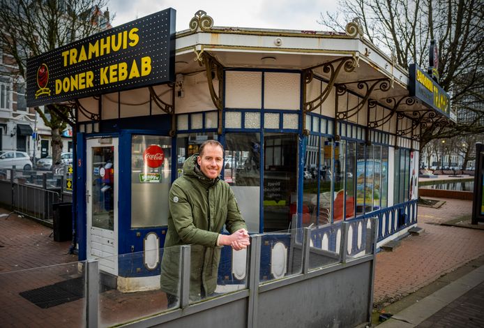 Snackbar moet weg uit tramhuisje, nieuwe plannen voor bekende plek: ‘Blijft open voor publiek ...