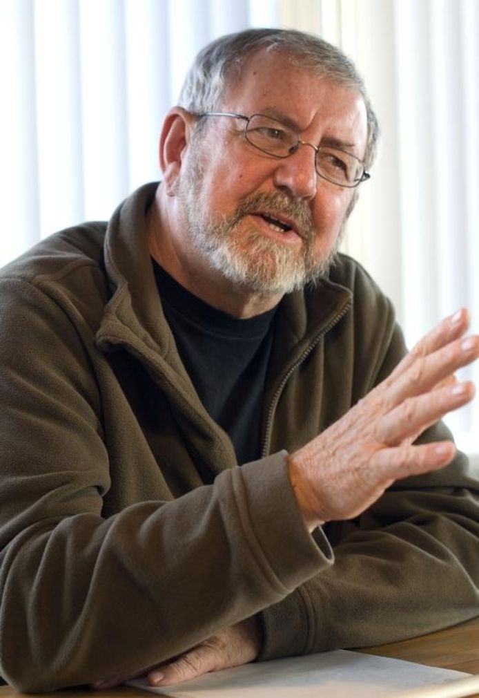 Henk Peters bij afscheid geridderd | Oss e.o. | bd.nl