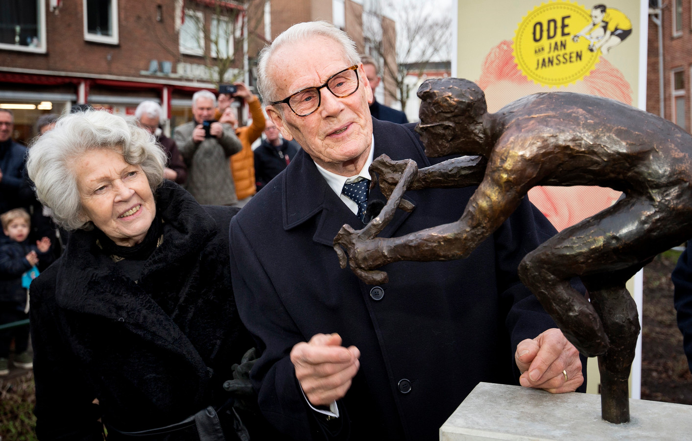 Jan Janssen gaat zijn 80ste verjaardag groots vieren, ook als hij al 81 ...