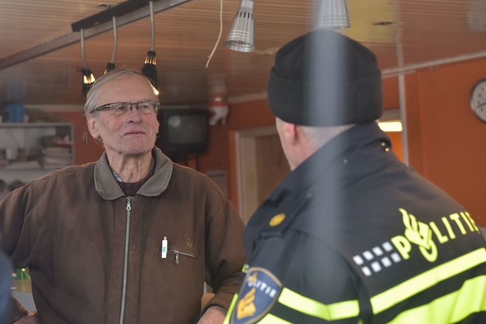 Cees Engel meteen aangehouden bij bezoek aan Fort Oranje | Breda ...