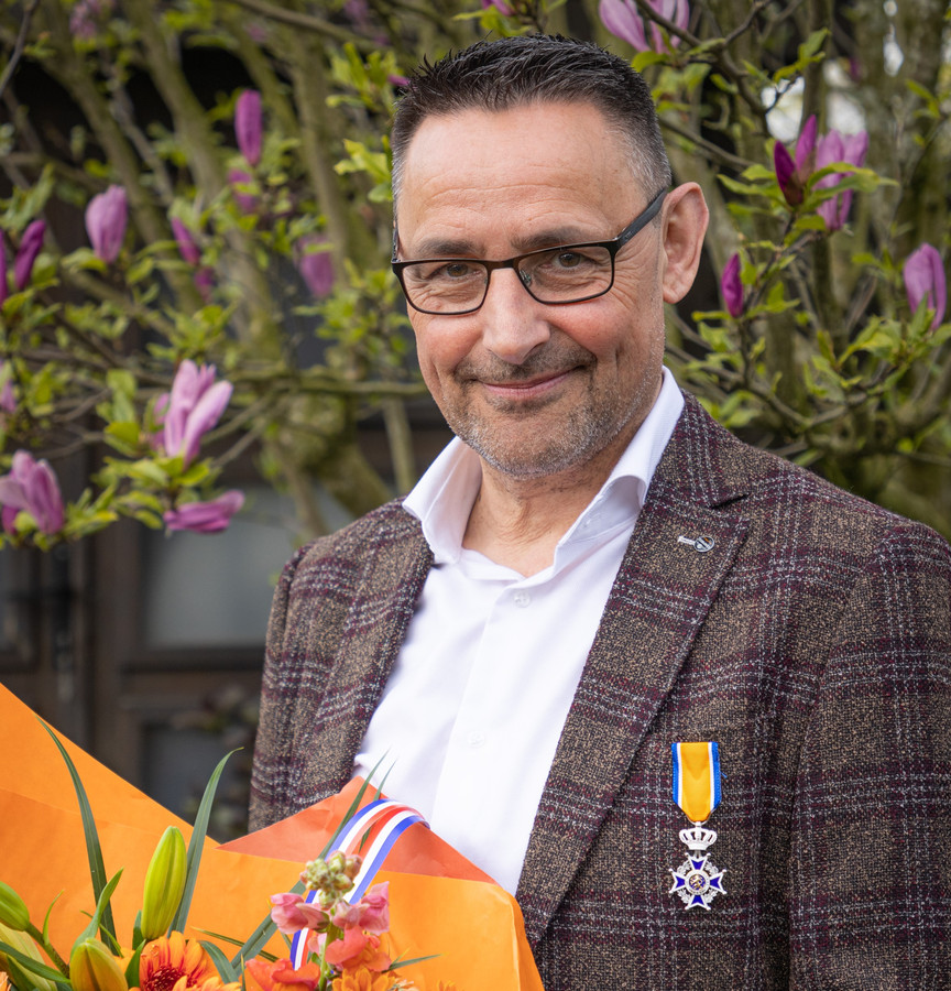 Zeven koninklijke onderscheidingen in de gemeente Bladel | Foto ...