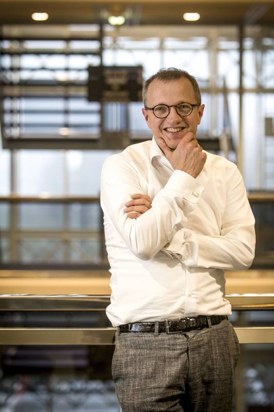 Oud-burgemeester van Losser is nu 'happy in Haren' | Losser | tubantia.nl