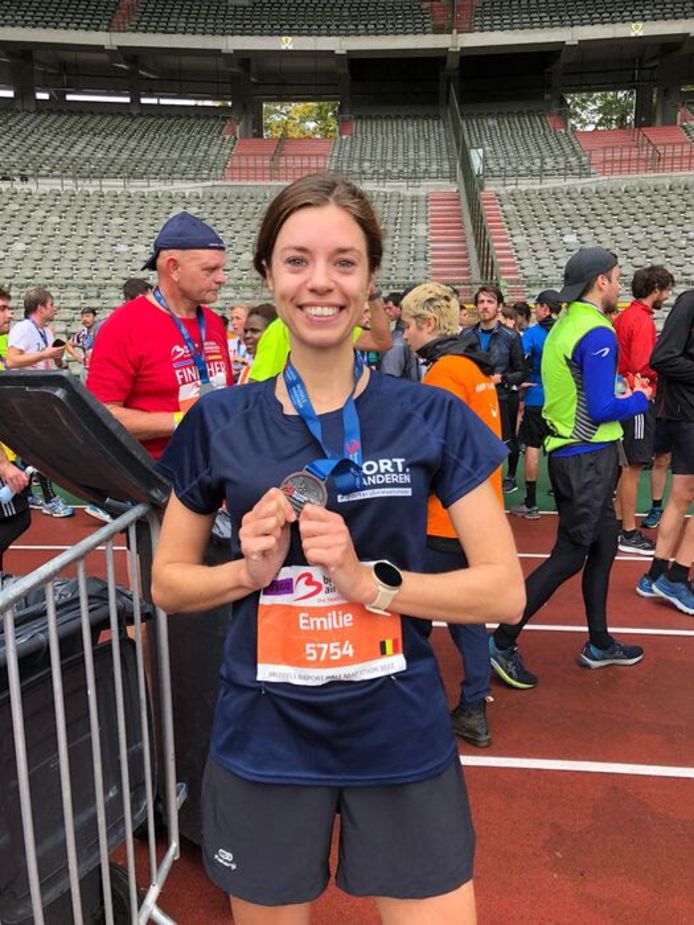 Emilie (31) loopt marathon voor het goede doel na overlijden ...