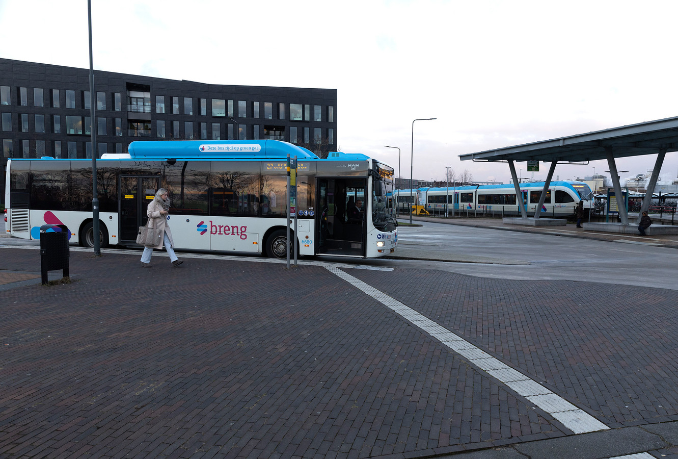 Vrijdag weer stakingen in het ov: afwachten of er treinen en bussen van ...