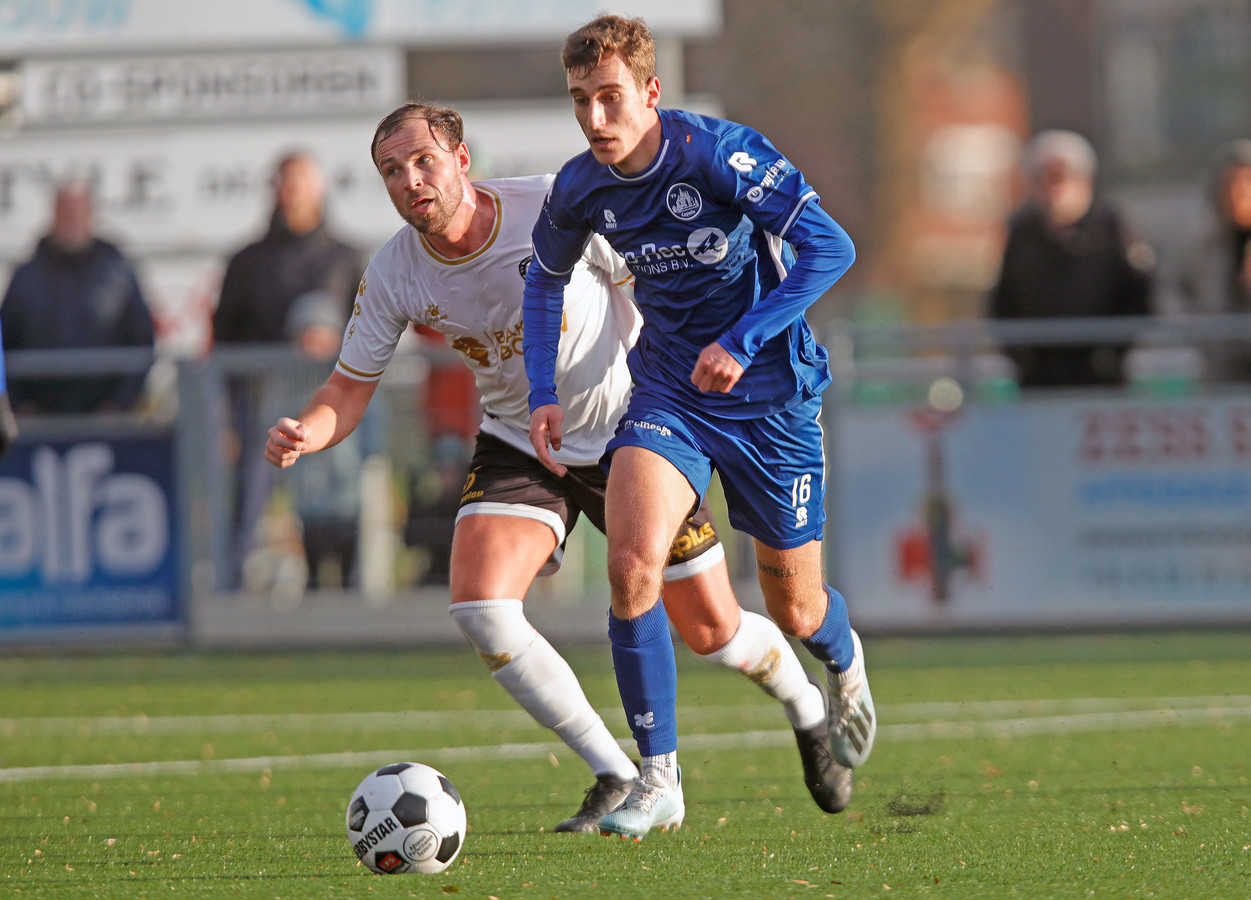 Frank de Regt spreekt zich na tussentijds vertrek bij Capelle uit ...