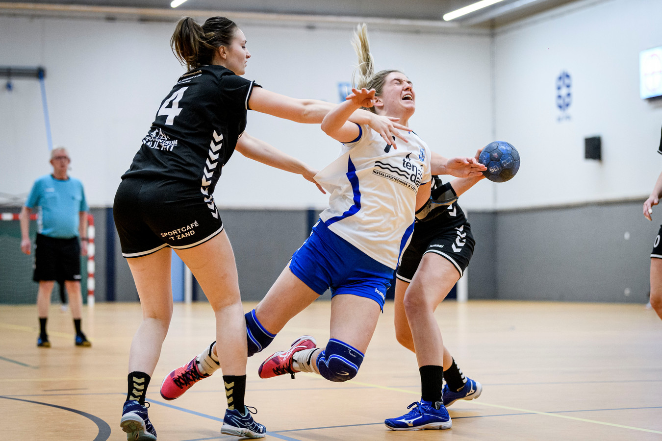 Uitslagen en verslagen handbal: ZVBB'21 boekt ruime zege, Olympia wint ... Uitslagen en verslagen handbal: ZVBB'21 boekt ruime zege, Olympia wint ...