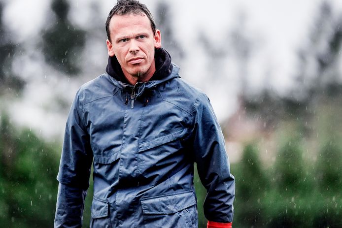 Jens De Decker ook volgend seizoen trainer van FCE Meetjesland: “Die ...