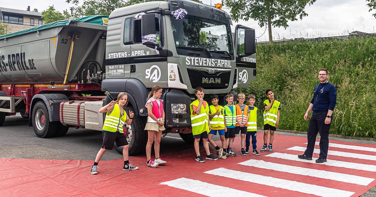 Vierklaver geeft aftrap van nieuwe reeks ‘Levend Verkeerspark’ | Temse ...
