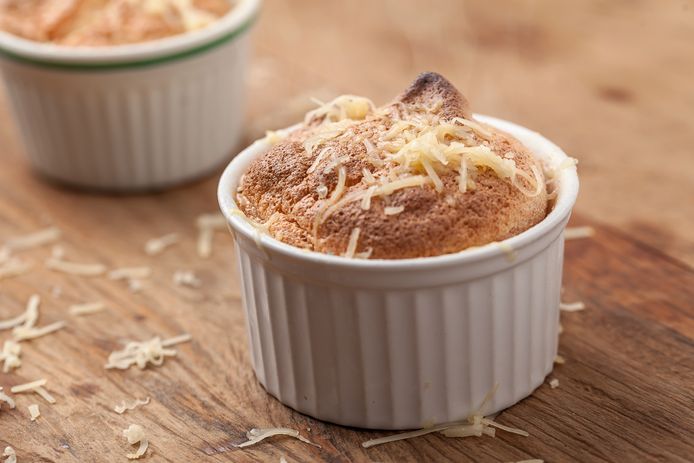 Recept: kaassoufflé uit SOS Piet | SOS Piet XL | hln.be