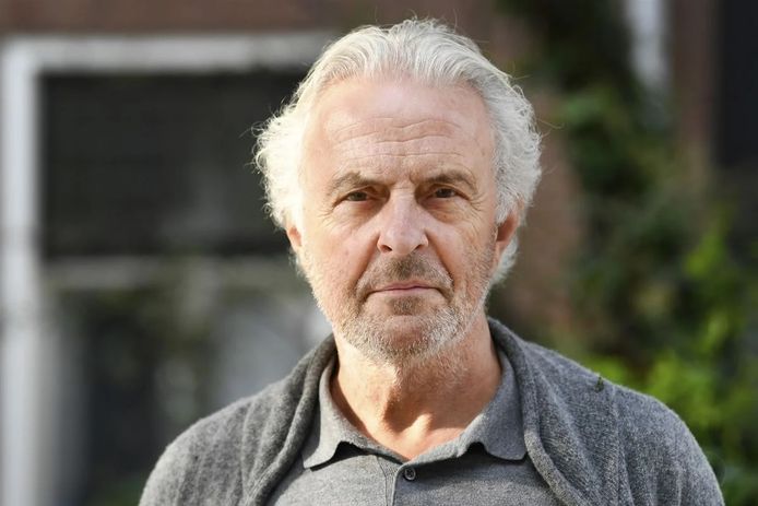 Huub Stapel woest over woekerprijzen tickethandelaren: 'Tuig van de ...