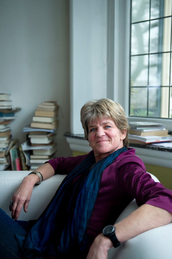 Archeologe Hiske (1956-2023) hield haar hoofd koel in de politiek en ...