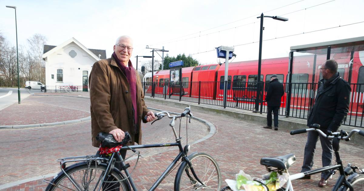 Station Arkel ziet er na twee jaar verbouwen weer pico bello uit ... Station Arkel ziet er na twee jaar verbouwen weer pico bello uit ...