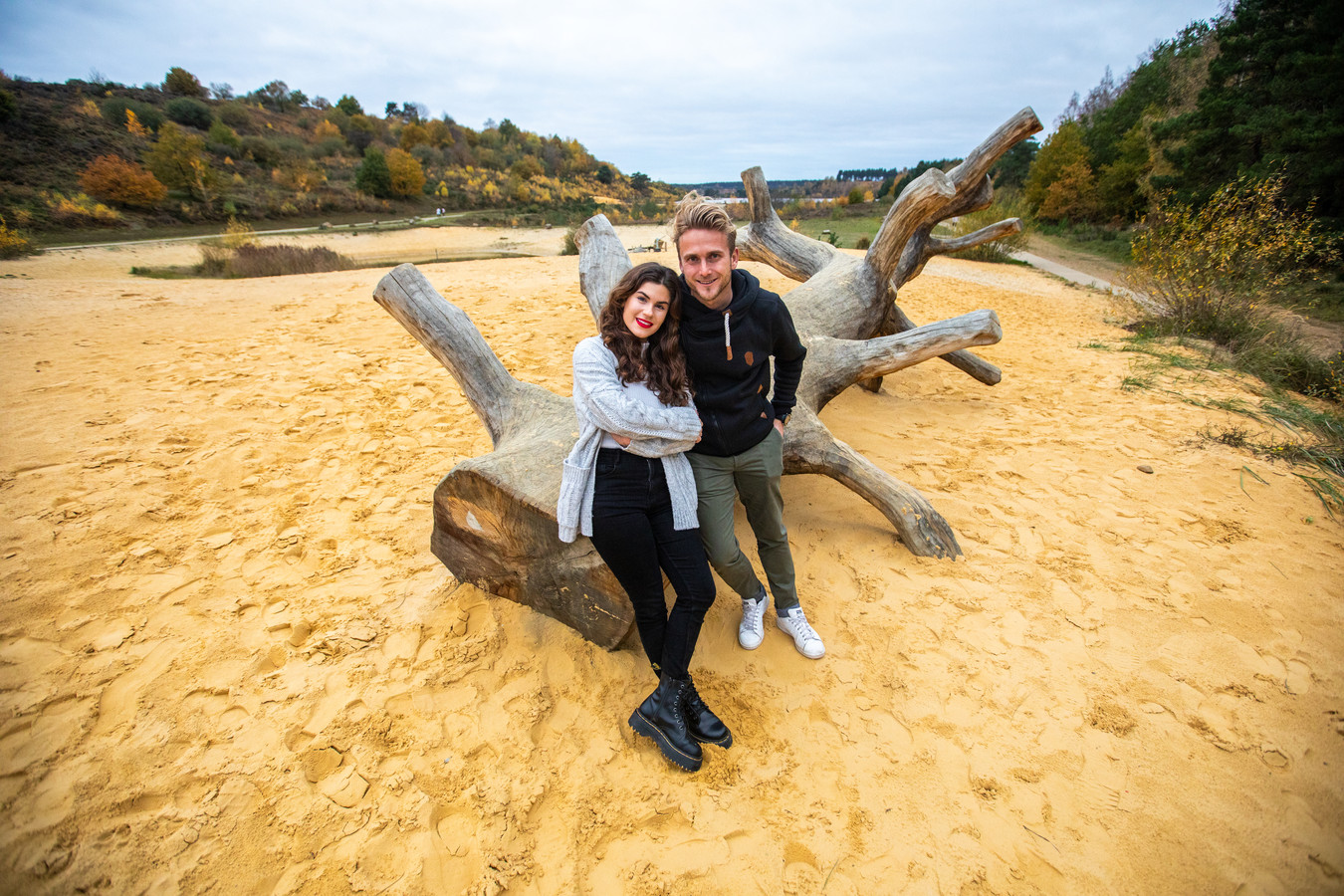 Tom (32) ging op wereldreis, sloeg een Argentijnse actrice aan de haak en is nu ‘Belgian lover ...
