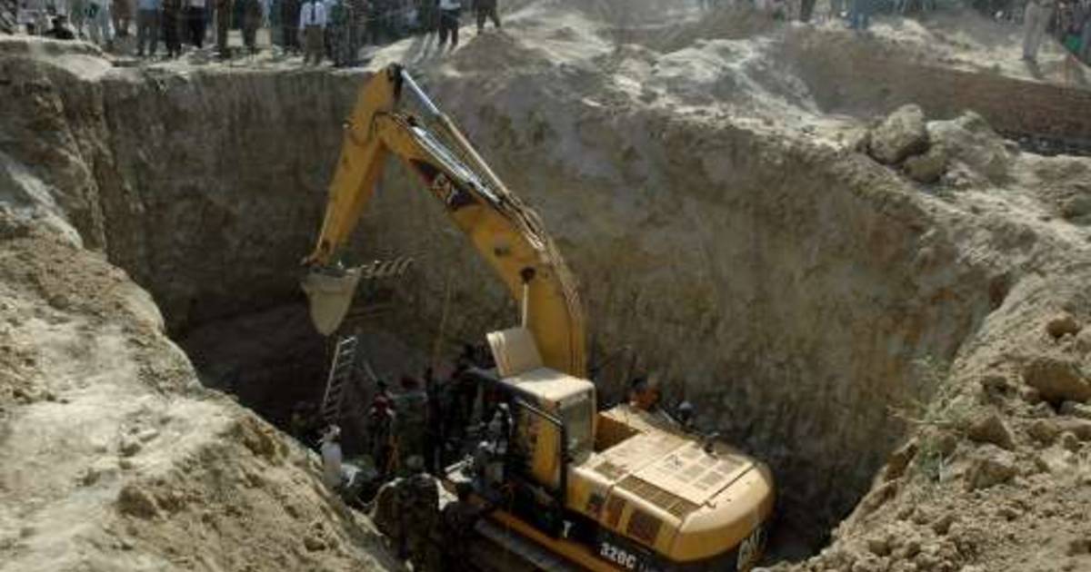 Meisje zit 27 uur in boorput | Buitenland | hln.be