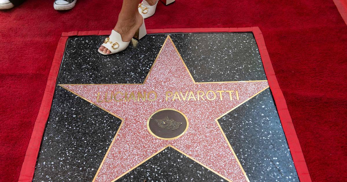 Luciano Pavarotti postuum geëerd met Hollywood-ster | Showbizz | hln.be Luciano Pavarotti postuum geëerd met Hollywood-ster | Showbizz | hln.be