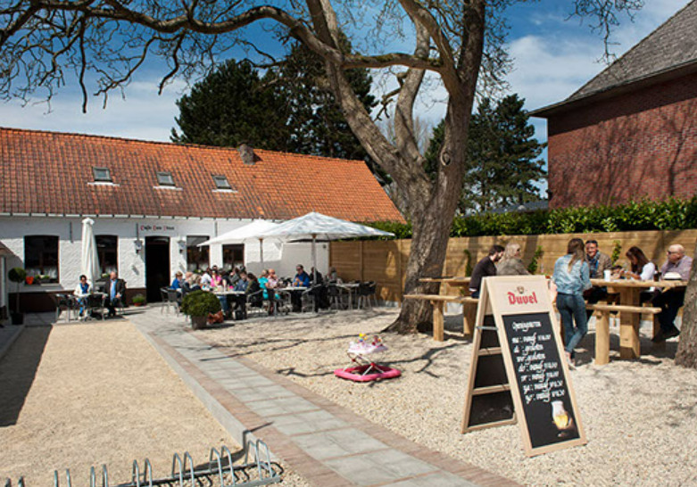 Santé, op Internationale Bierdag! Deze biercafés in Oost-Vlaanderen ...