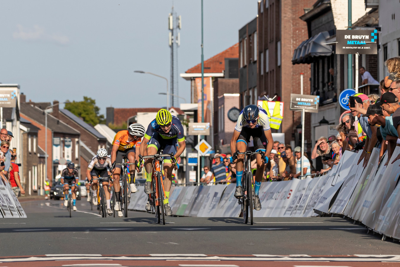 Omloop van Valkenswaard voor het eerst door België | Foto | AD.nl Omloop van Valkenswaard voor het eerst door België | Foto | AD.nl