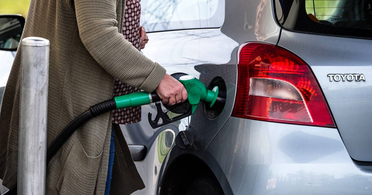Benzineprijs schiet omhoog: ‘Je kunt beter vandaag dan morgen tanken ...