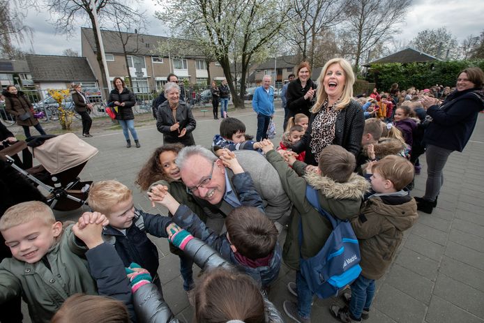 Basisschool De Springplank in Eindhoven zwaait schoolleiding uit ...