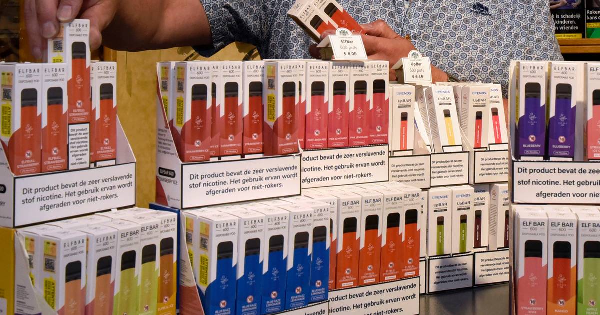 E-sigarettenhandelaren zwaar getroffen door nieuwe wet: ‘Ik verkoop ...