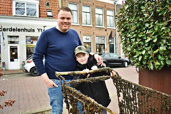 Ivo viste met zijn vader een 20 jaar oud winkelwagentje van de Konmar ...