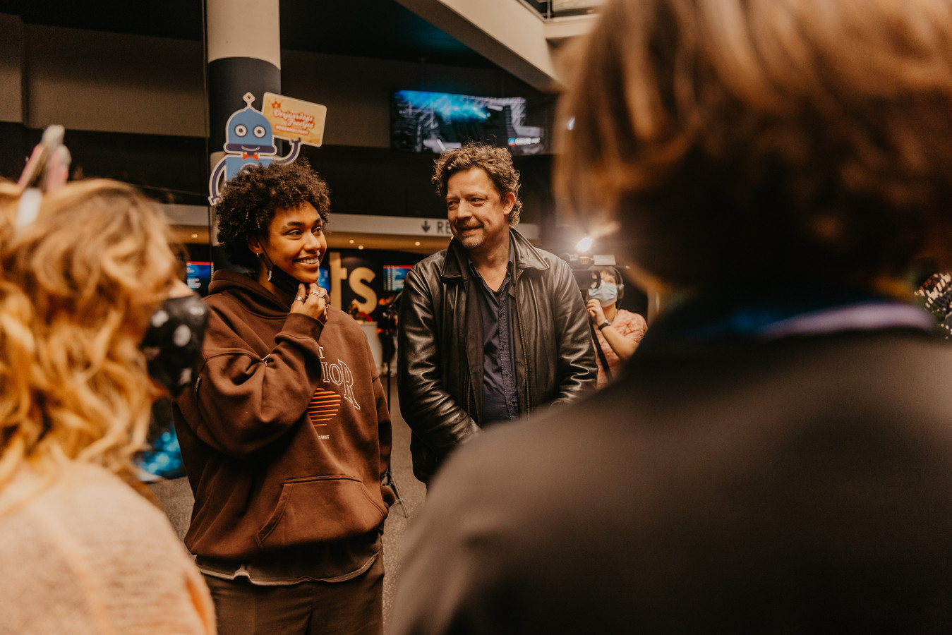 ‘Lisa’-acteur Jean Janssens spreekt over non-binair zijn: “Mensen ...