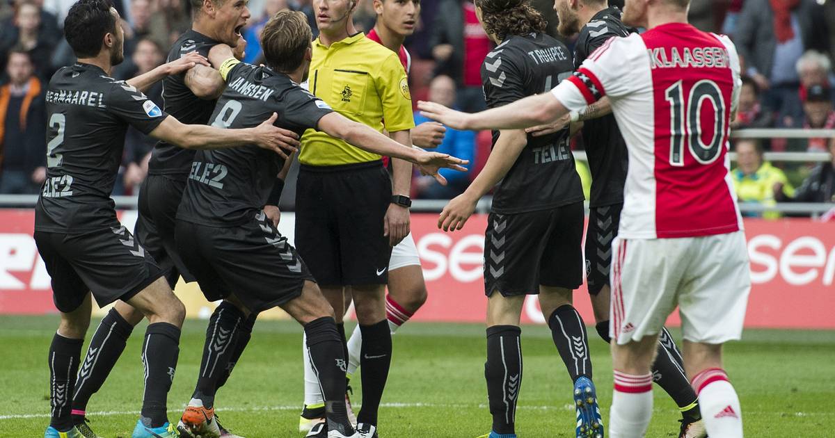 Arbiter Danny Makkelie: Ik leef met Bryan Smeets mee | Nederlands ...