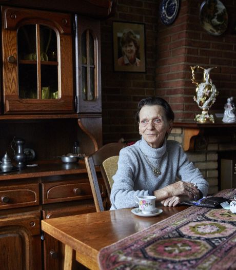 Tiny (78) van Tiny en Lau overleden | Show | AD.nl