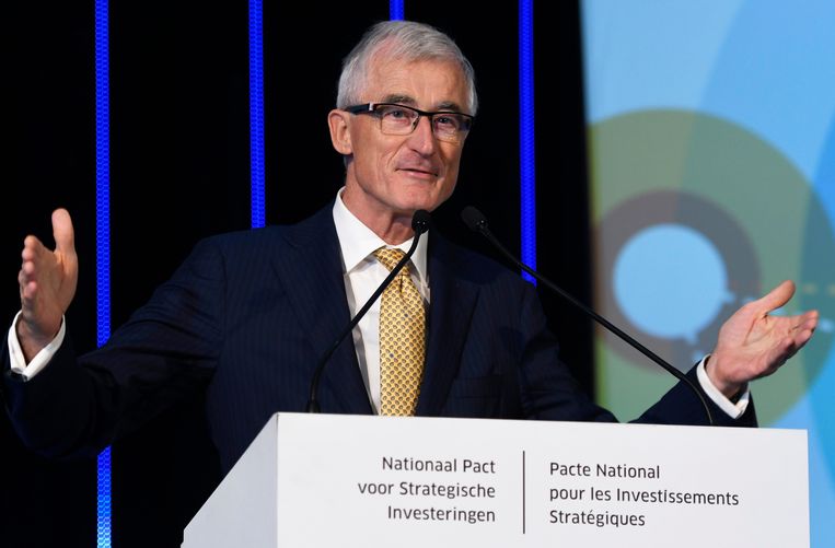 Geert Bourgeois presenteert begroting in evenwicht op voorlopig laatste ...