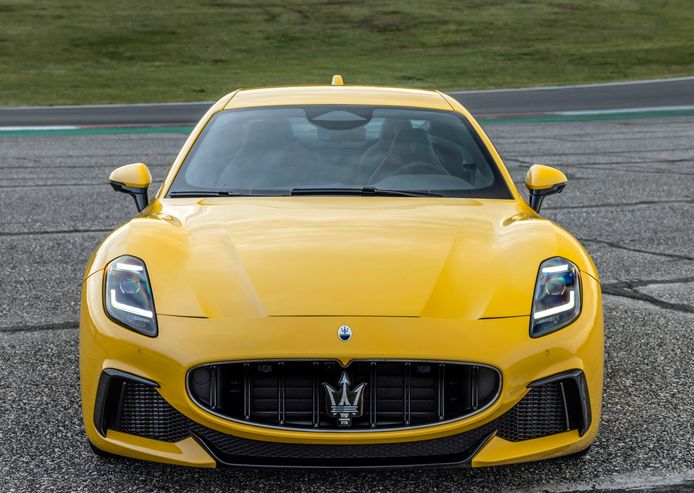 De Maserati GranTurismo Trofeo lijkt je permanent uit het zadel te ...