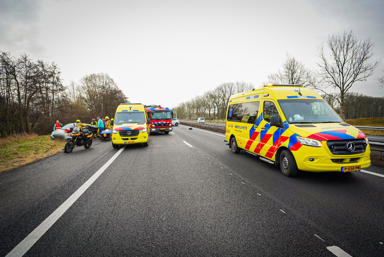 Chaos op de A12: meerdere ongelukken, weg weer open na urenlange afsluiting | Foto | gelderlander.nl